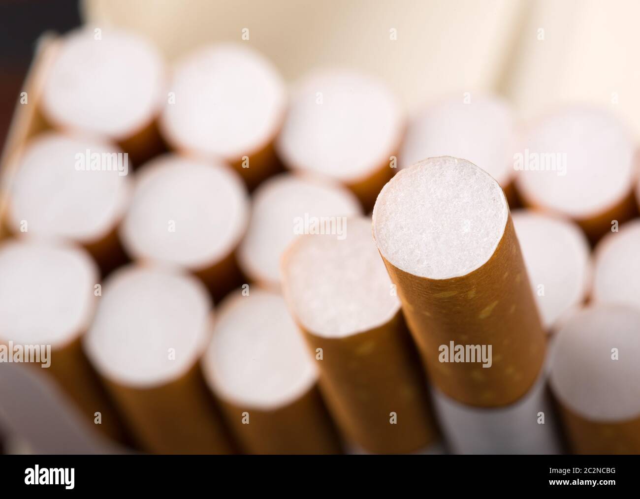 Package of smokes hi-res stock photography and images - Alamy