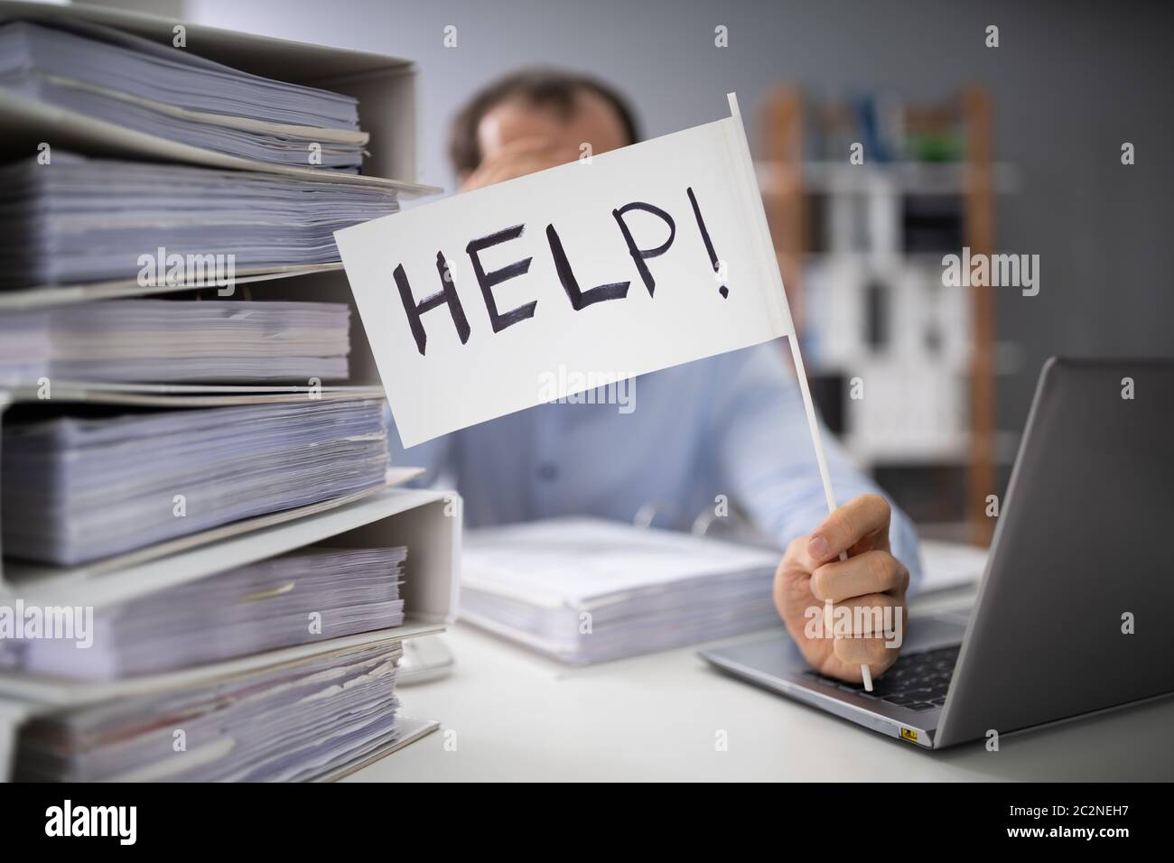 Pulling up flag hi-res stock photography and images - Alamy