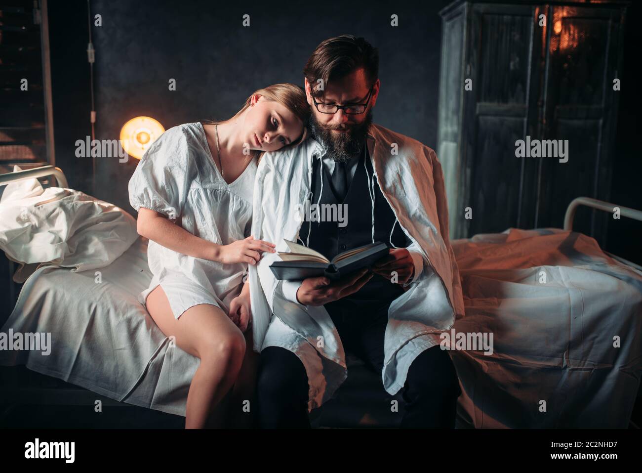 Reading hospital emergency hi-res stock photography and images - Alamy