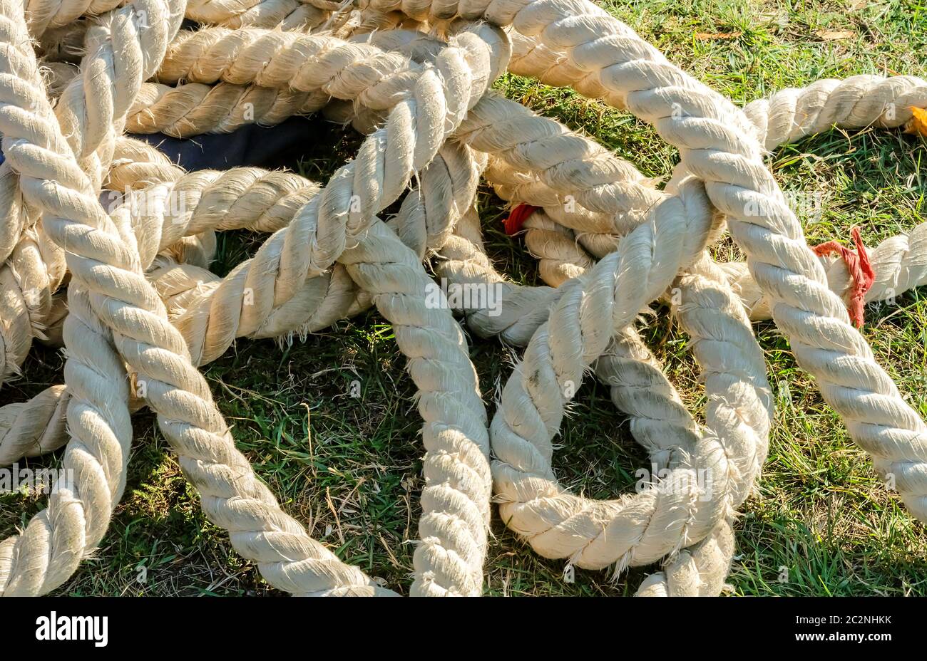 Tangled rope hi-res stock photography and images - Alamy