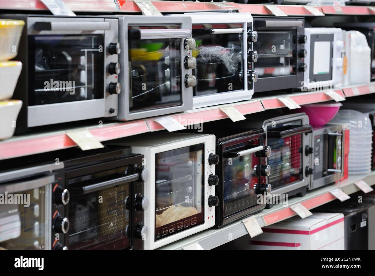 Brand new gas stove panels at appliance store Stock Photo - Alamy