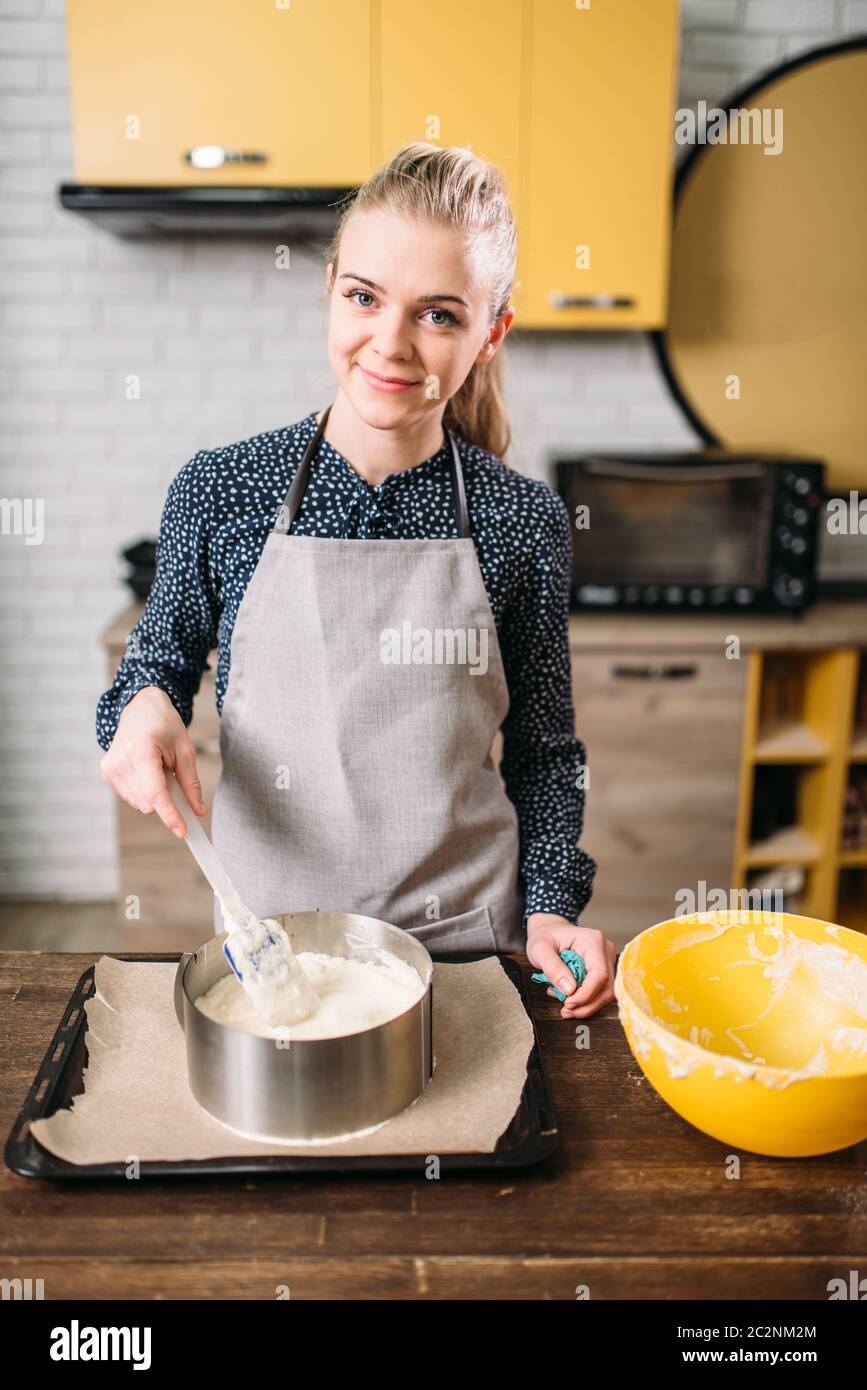 Prepares cake ingredients hi-res stock photography and images - Alamy