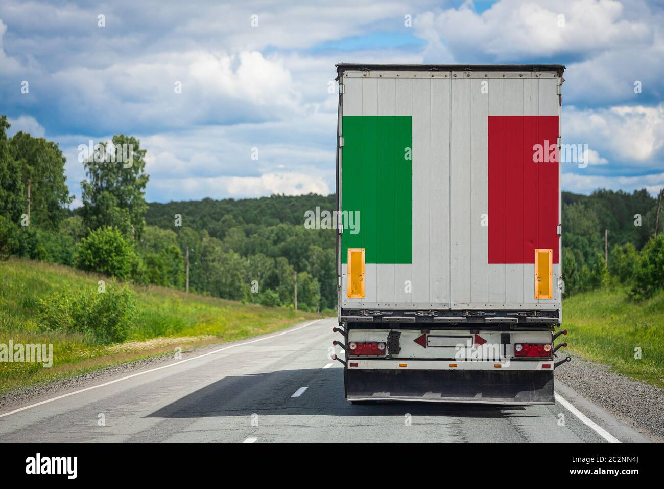 Italian flag carrier hi-res stock photography and images - Alamy