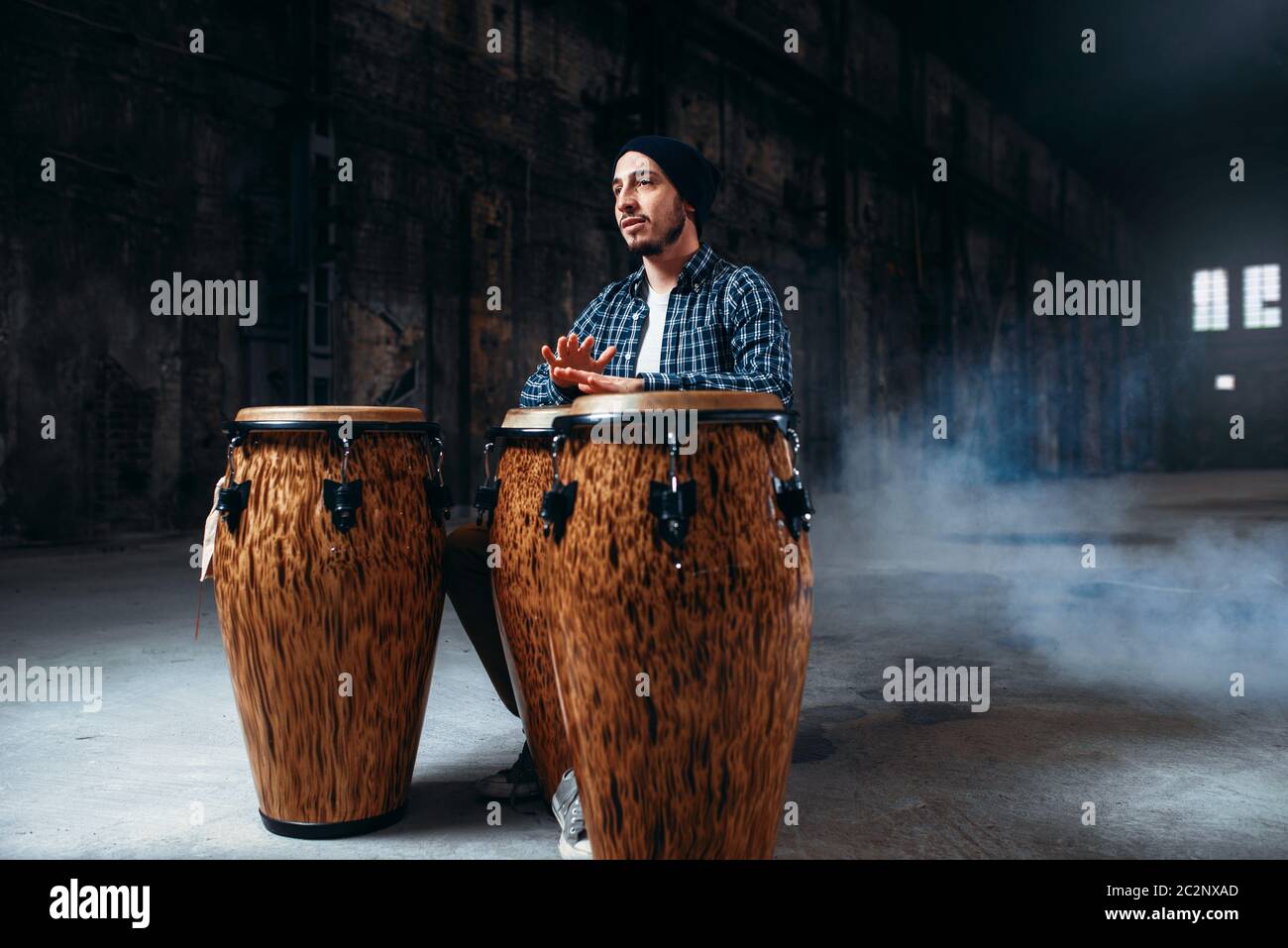 Bongo shop hi-res stock photography and images - Alamy