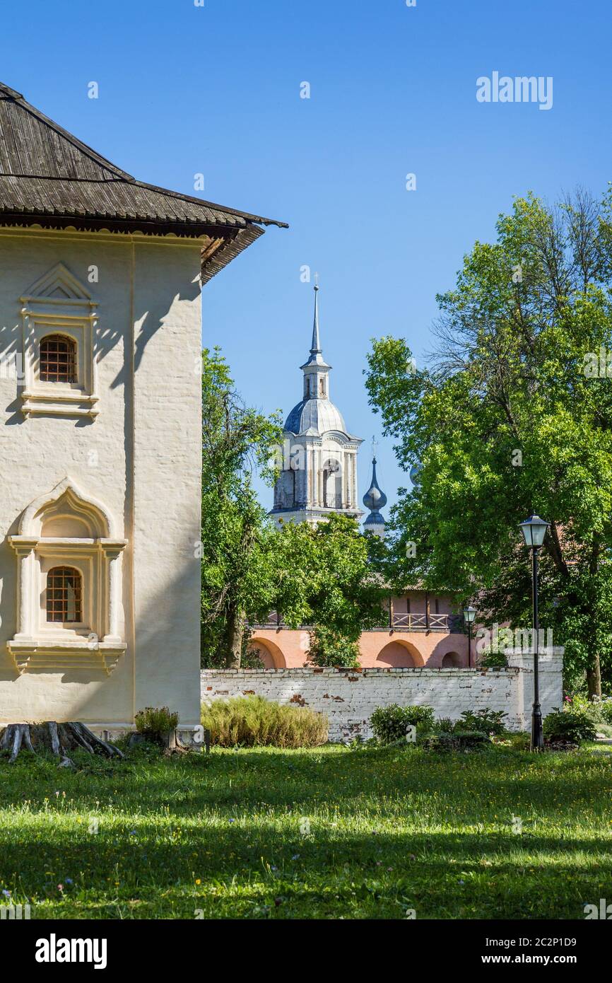 Suzdal. Monastery courtyard Stock Photo - Alamy