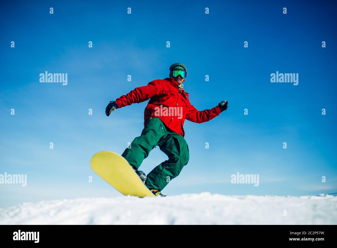 Dangerous poses hi-res stock photography and images - Alamy