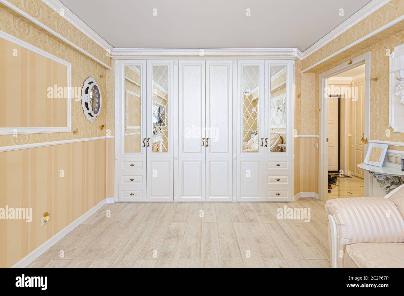 Cream room hi-res stock photography and images - Alamy