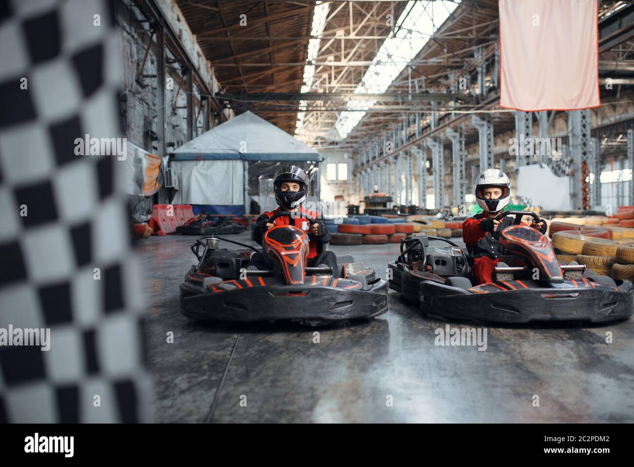 Go kart flag hi-res stock photography and images - Alamy