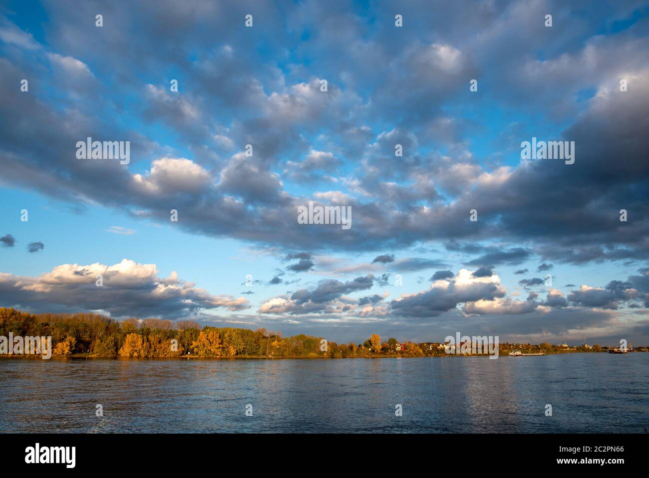Navigation on the rhine hi-res stock photography and images - Alamy