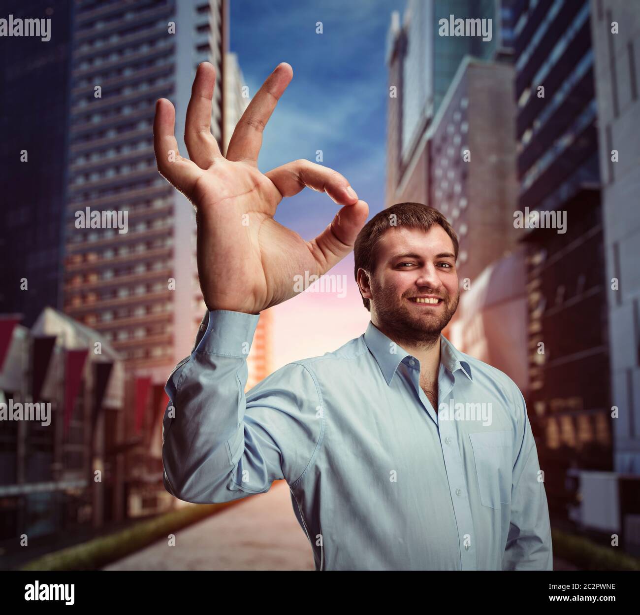 Showing ok sign eye hi-res stock photography and images - Alamy