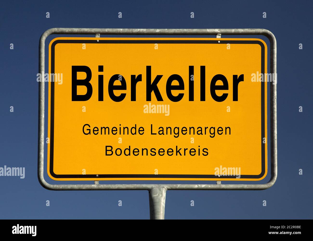 City entrance sign of Bierkeller, part of town Langenargen, Lake ...