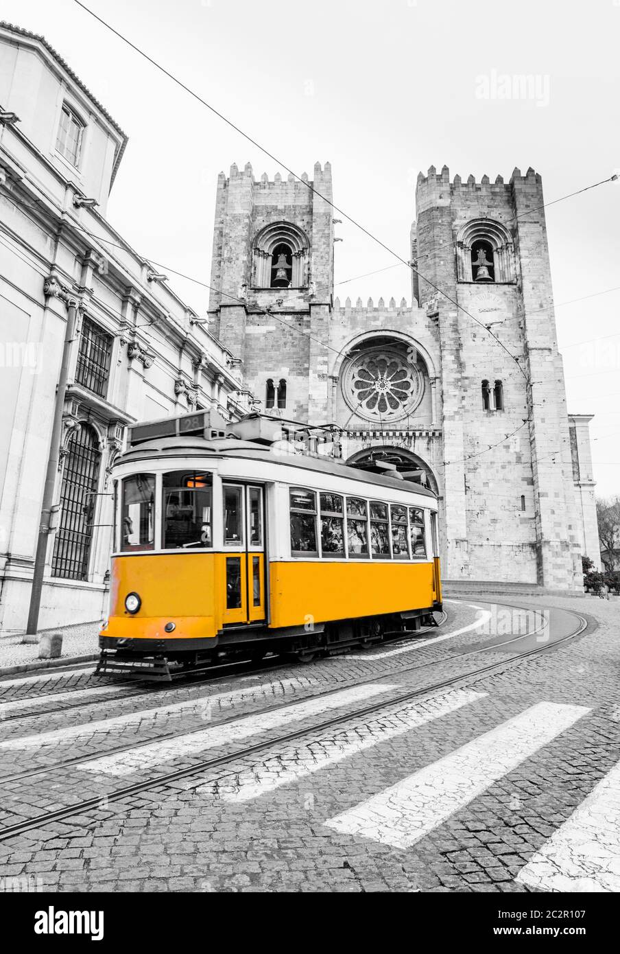 Tram line 28E of the tram Lisbon Portugal Stock Photo - Alamy