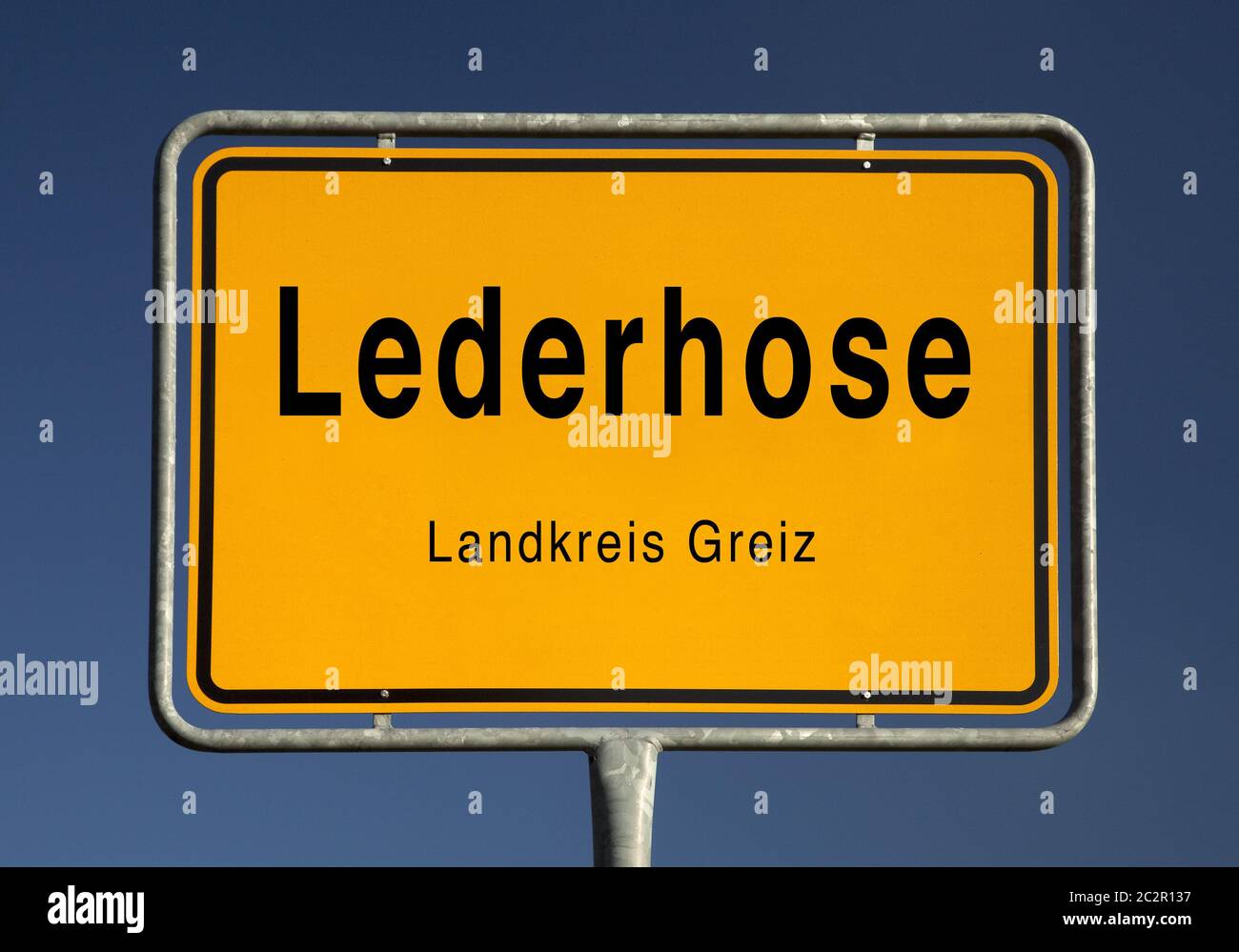 City limits sign hi-res stock photography and images - Alamy