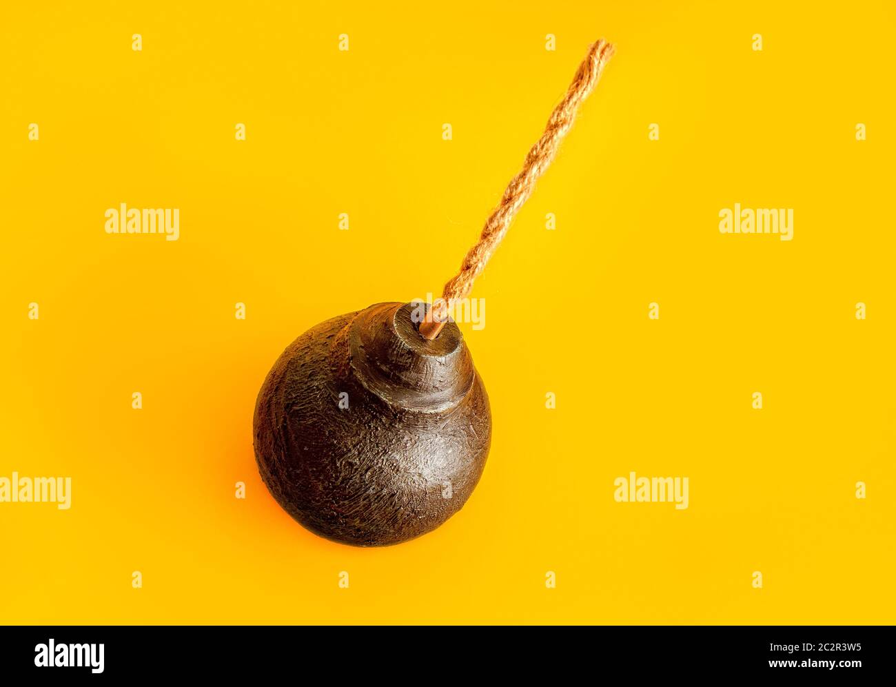 Bomb black grenade sphere hi-res stock photography and images - Alamy