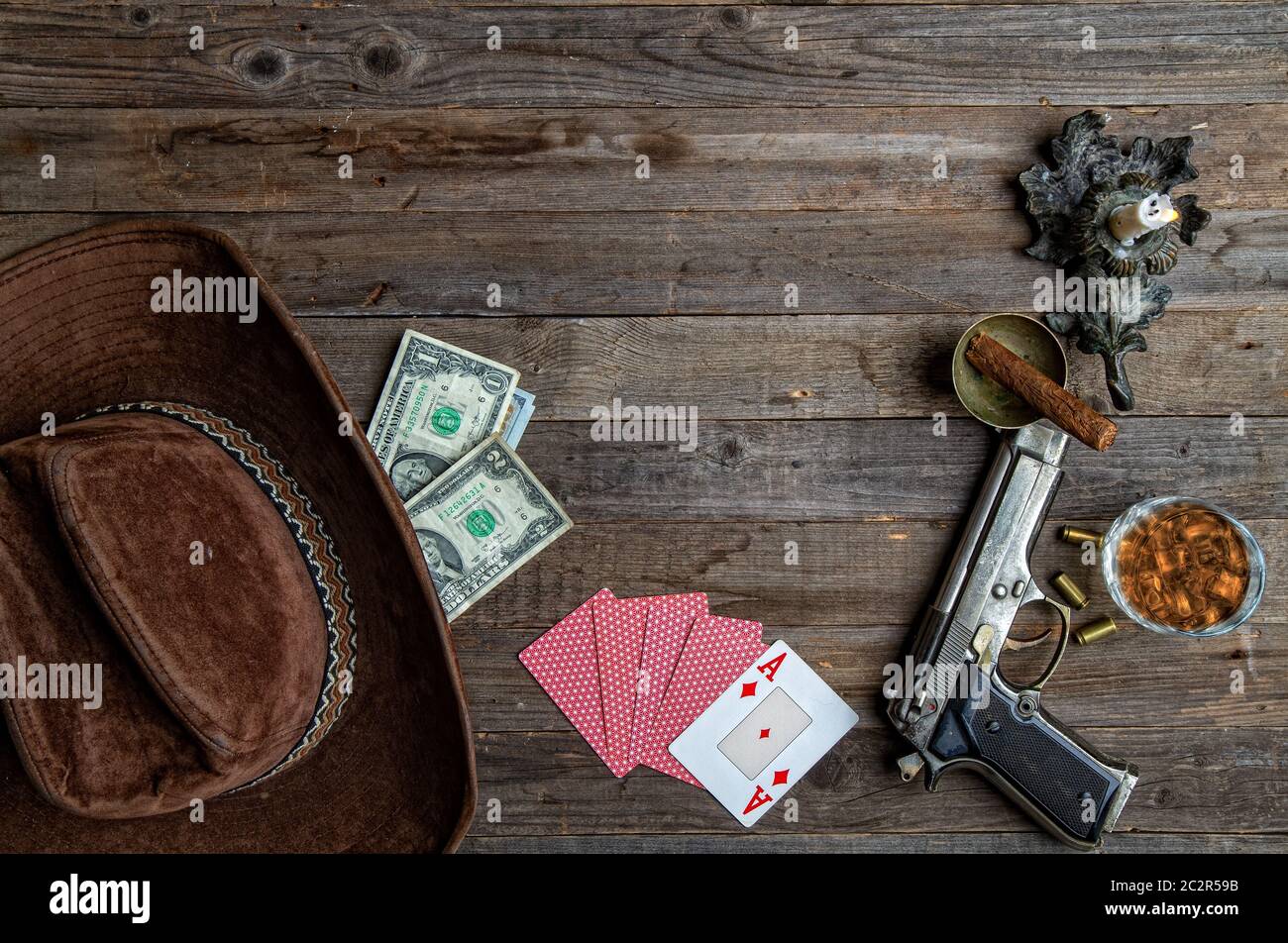 playing card gun Stock Photo - Alamy