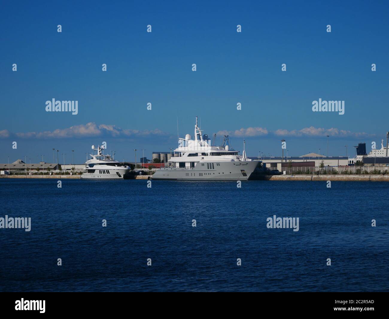 Large speedboat hi-res stock photography and images - Alamy
