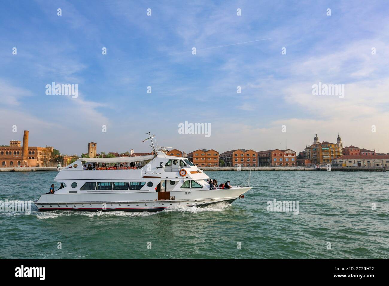 Scenic city view hi-res stock photography and images - Alamy