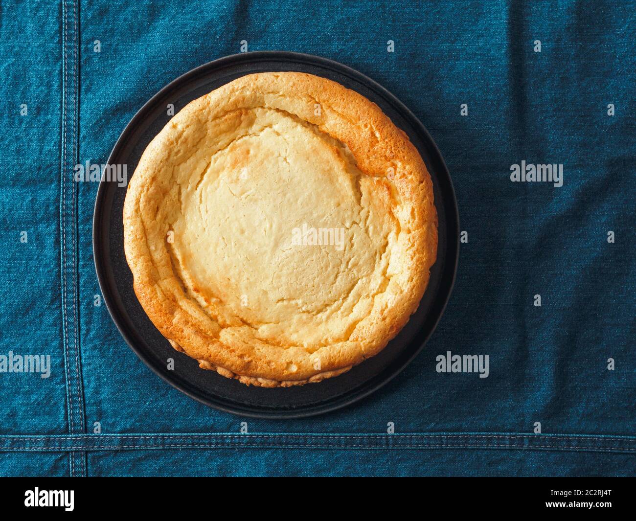 Classic Cheesecake on table. Top view Stock Photo - Alamy