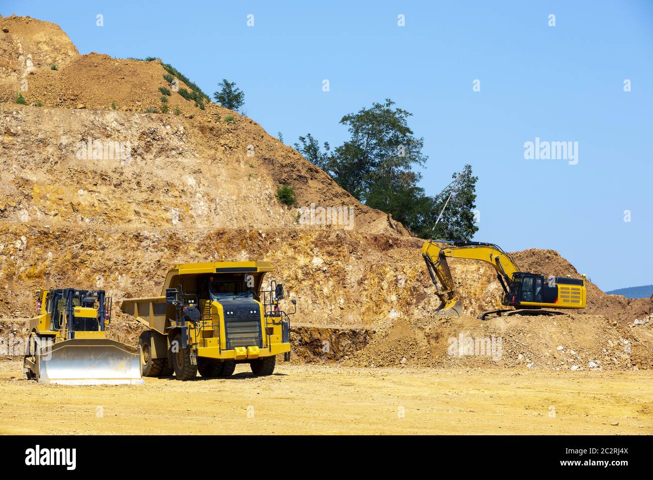Gold mine quarry opencast Stock Photo - Alamy