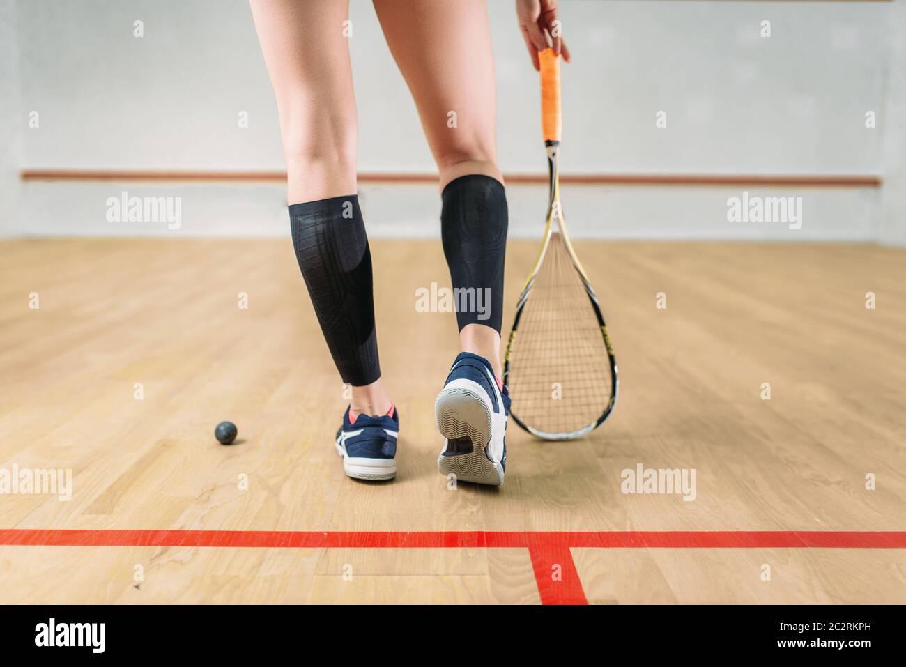 Squash player legs hi-res stock photography and images - Alamy
