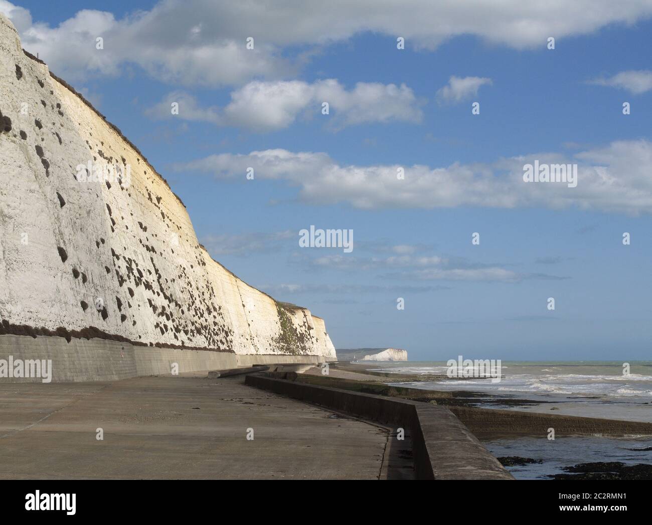The white chalk cliffs at peacehaven hi-res stock photography and ...