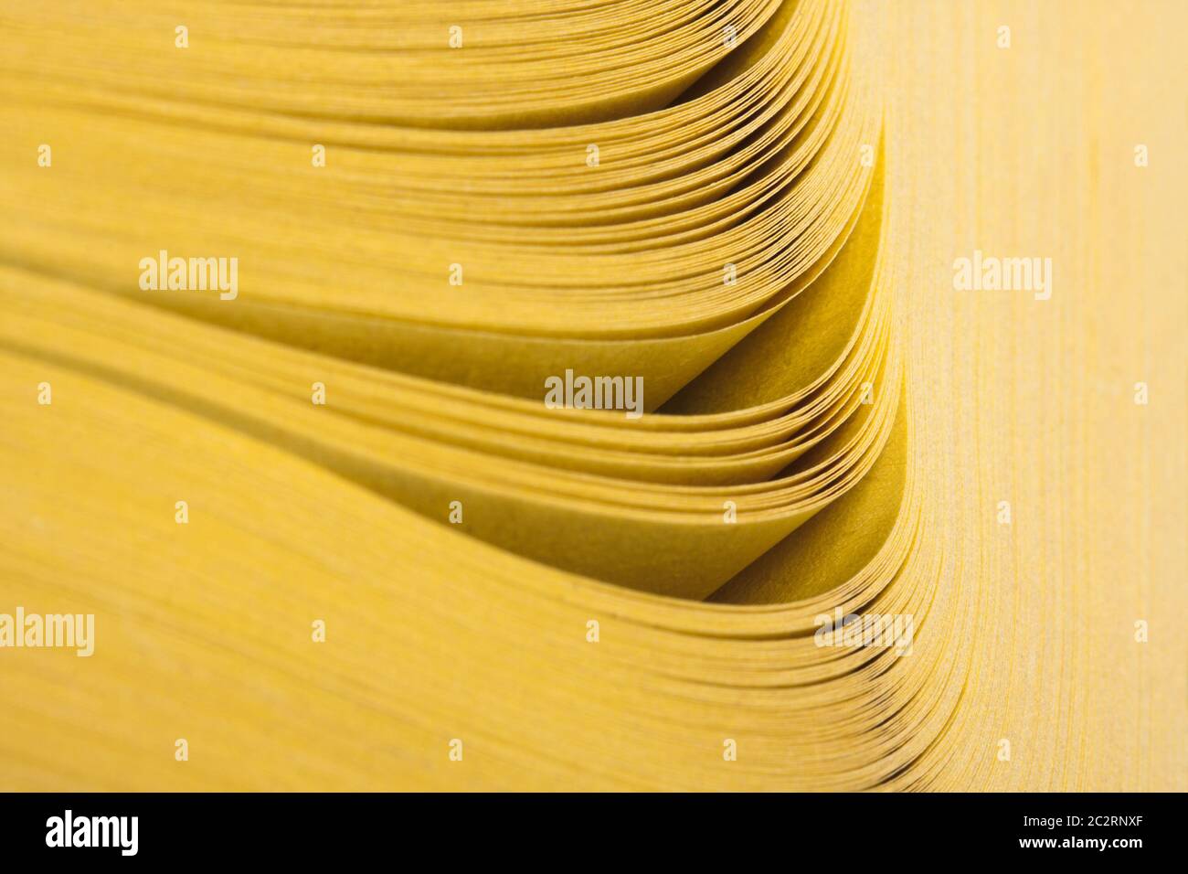 Yellow pages open directory hi-res stock photography and images - Alamy