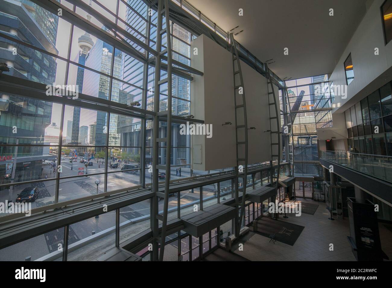 Spaces inside buildings making the Path, pedestrian route in Toronto ...