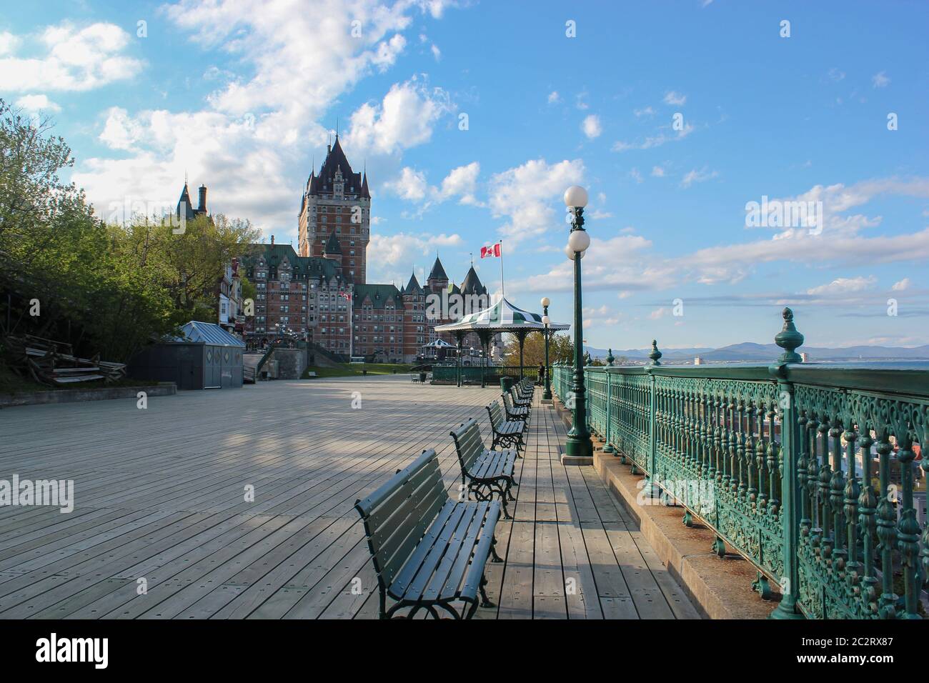 The promenade de gouverneurs and the Chateau Frontenac in Quebec City ...
