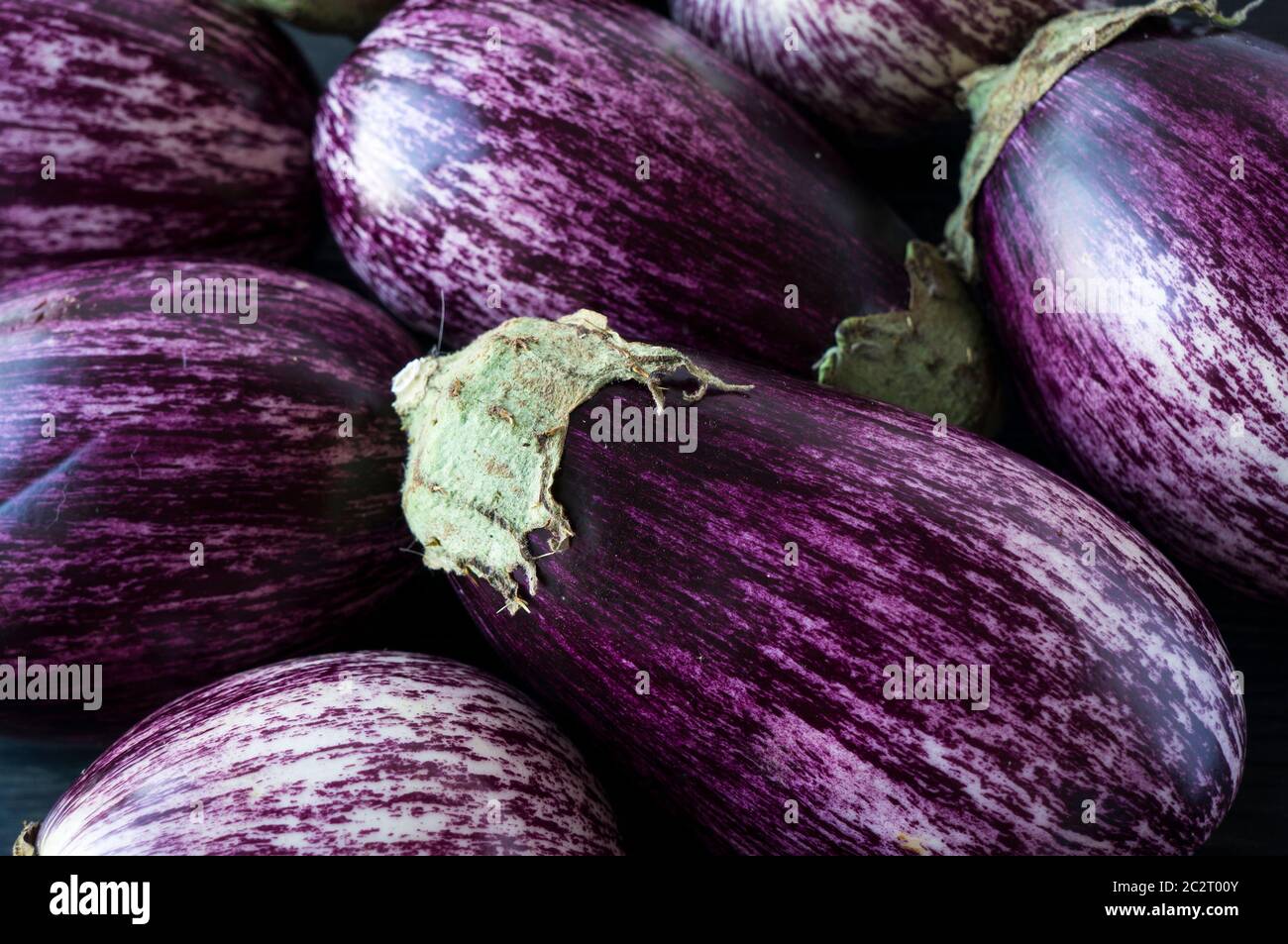 Background of fresh eggplant. Aubergine vegetable. Purple eggplant ...