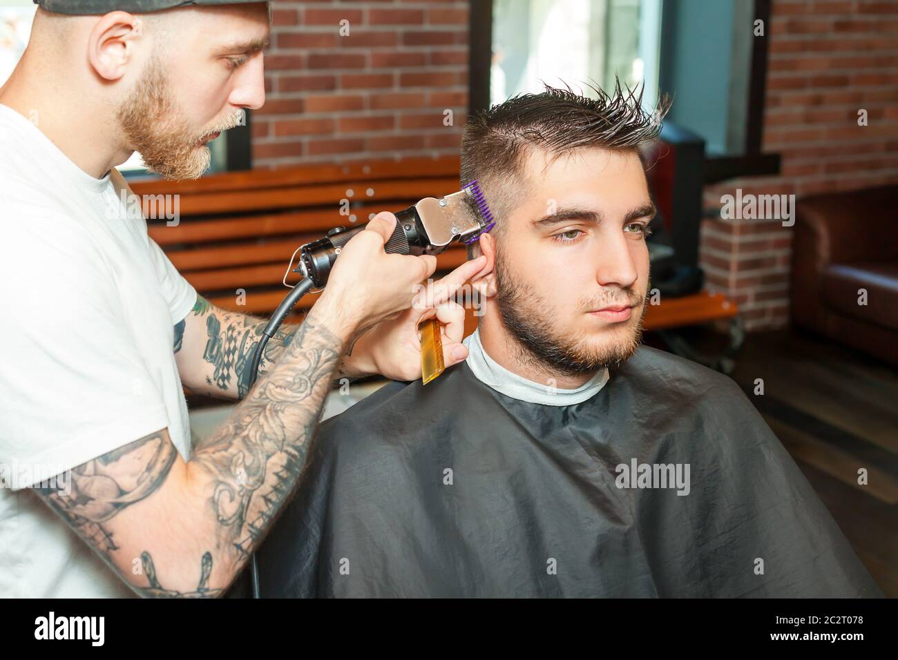 Man haircut clipper side view hi-res stock photography and images - Alamy