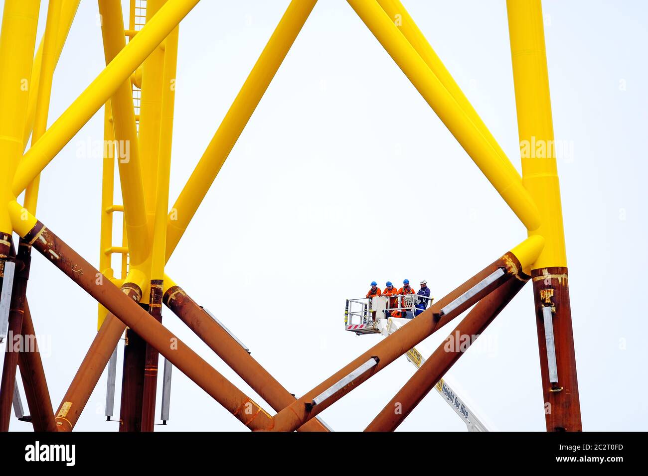 Simon Snorkel cherry picker inspection of newly built wind turbine ...