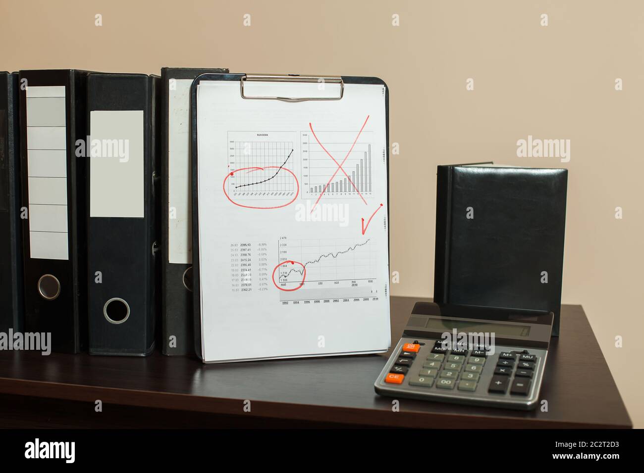 Accounting documents stationery calculator hi-res stock photography and ...