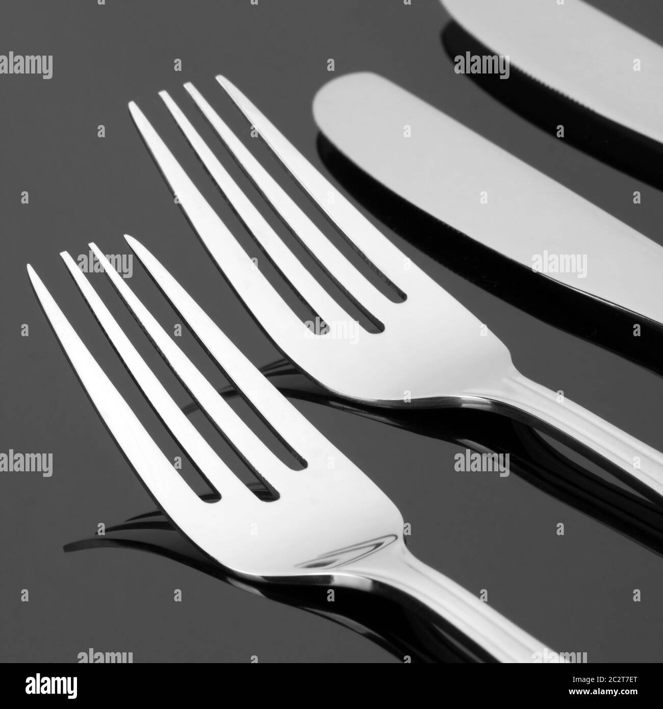 Crossed knives hi-res stock photography and images - Alamy