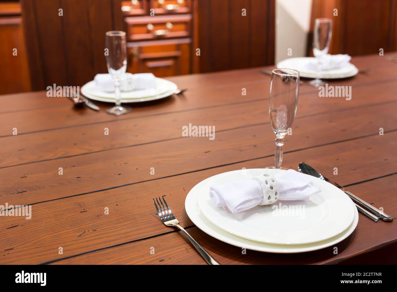 Plates table laying hi-res stock photography and images - Alamy