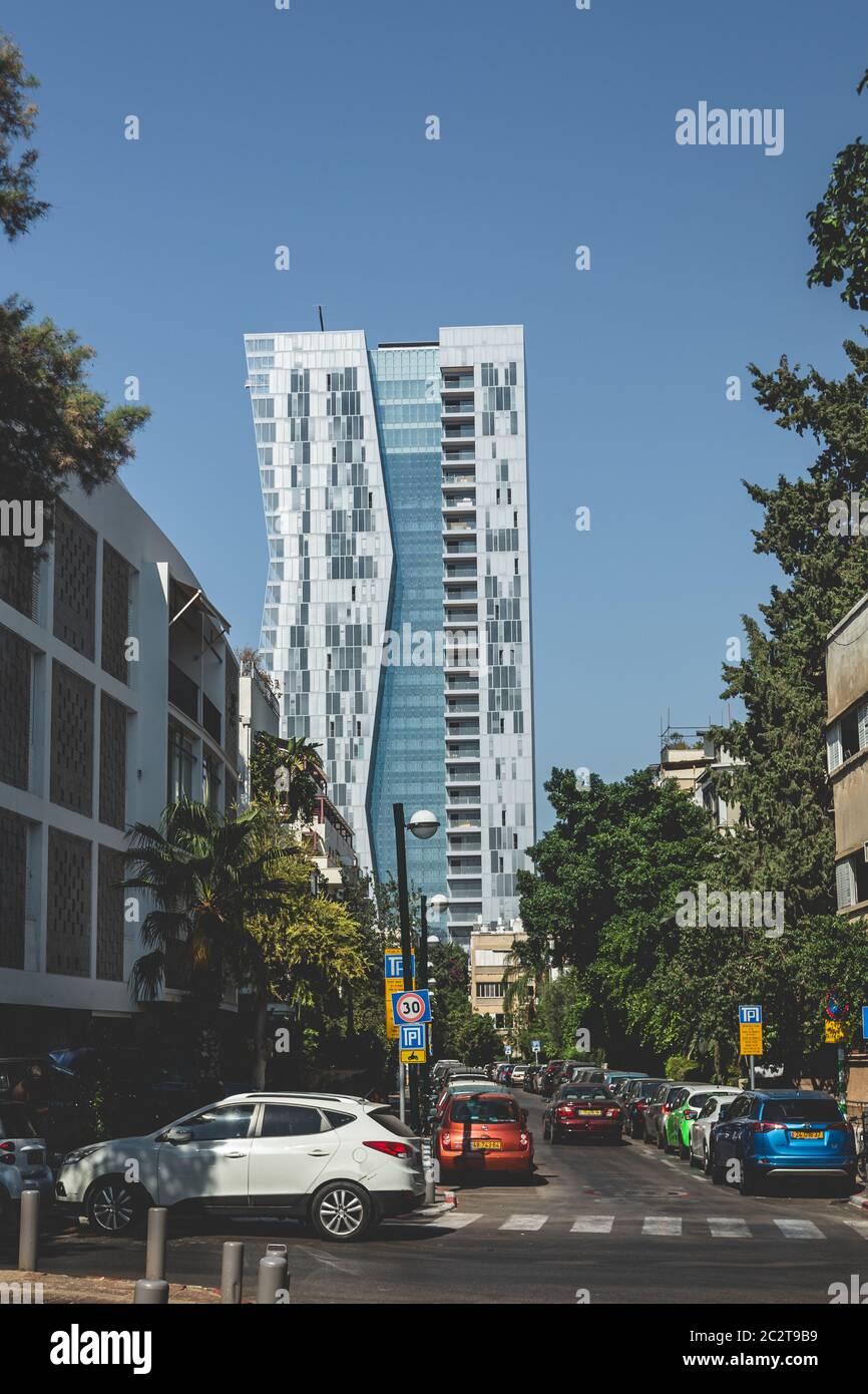 17 Storey Office Block High Resolution Stock Photography and Images - Alamy