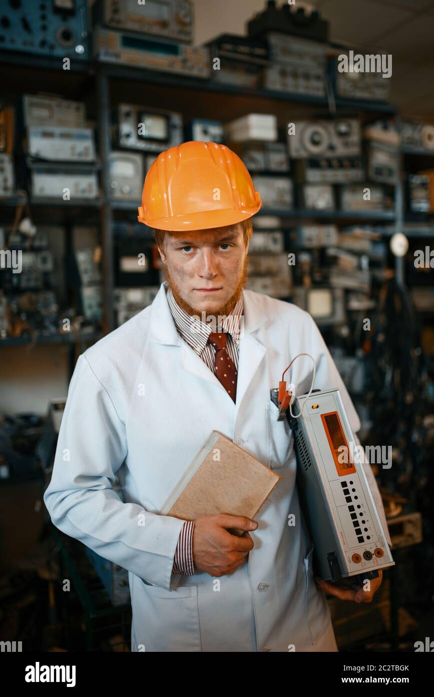 Electrical equipm hi-res stock photography and images - Alamy