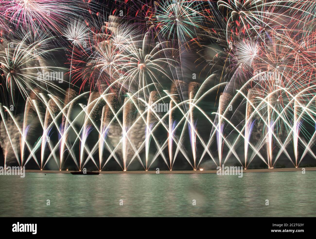 Beautiful fireworks hi-res stock photography and images - Alamy
