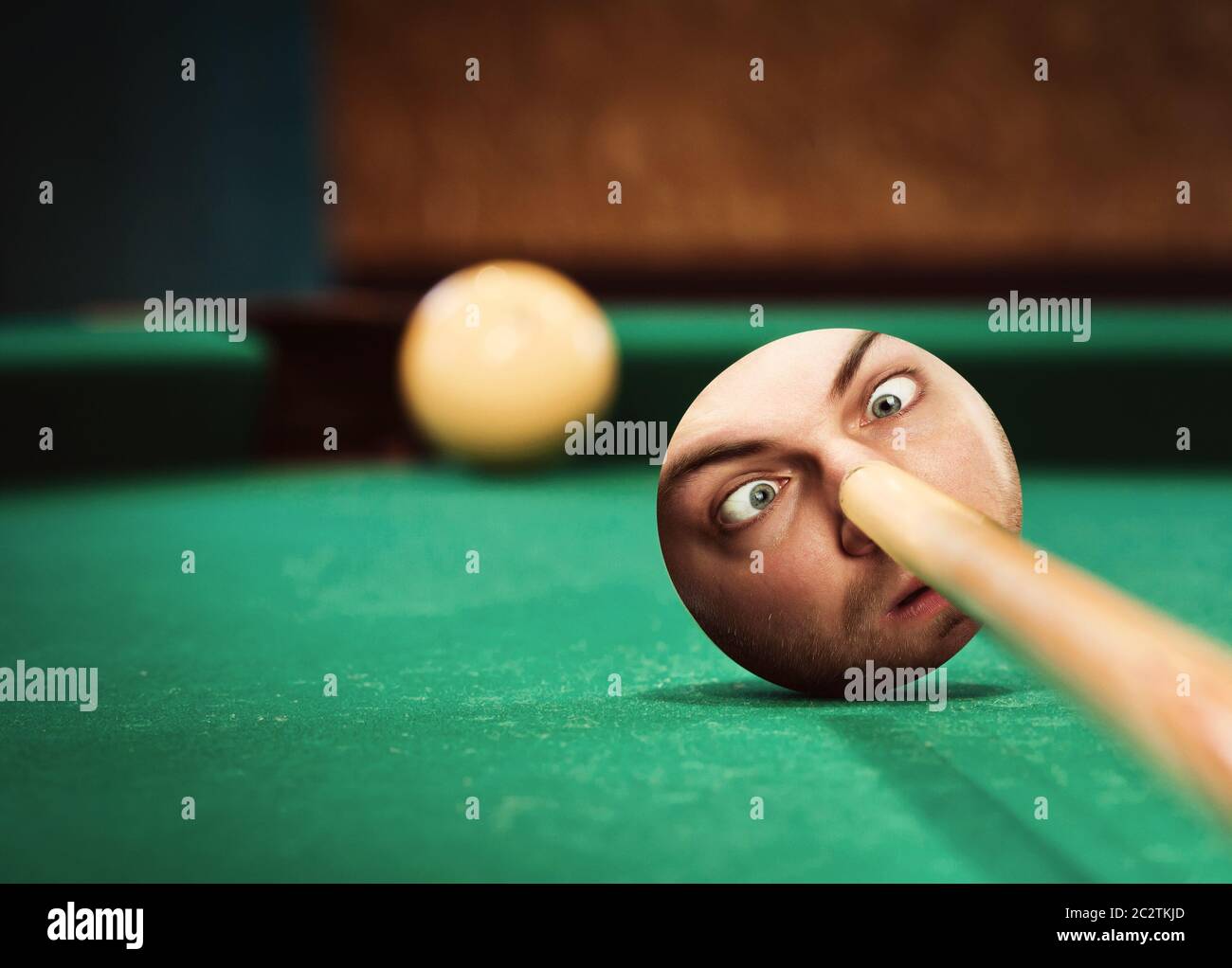 Billiards face hi-res stock photography and images - Alamy