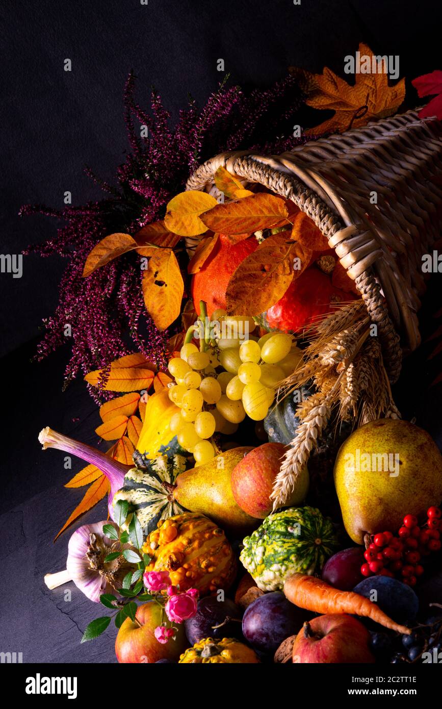 The beautiful and autumnal cornucopia Stock Photo - Alamy