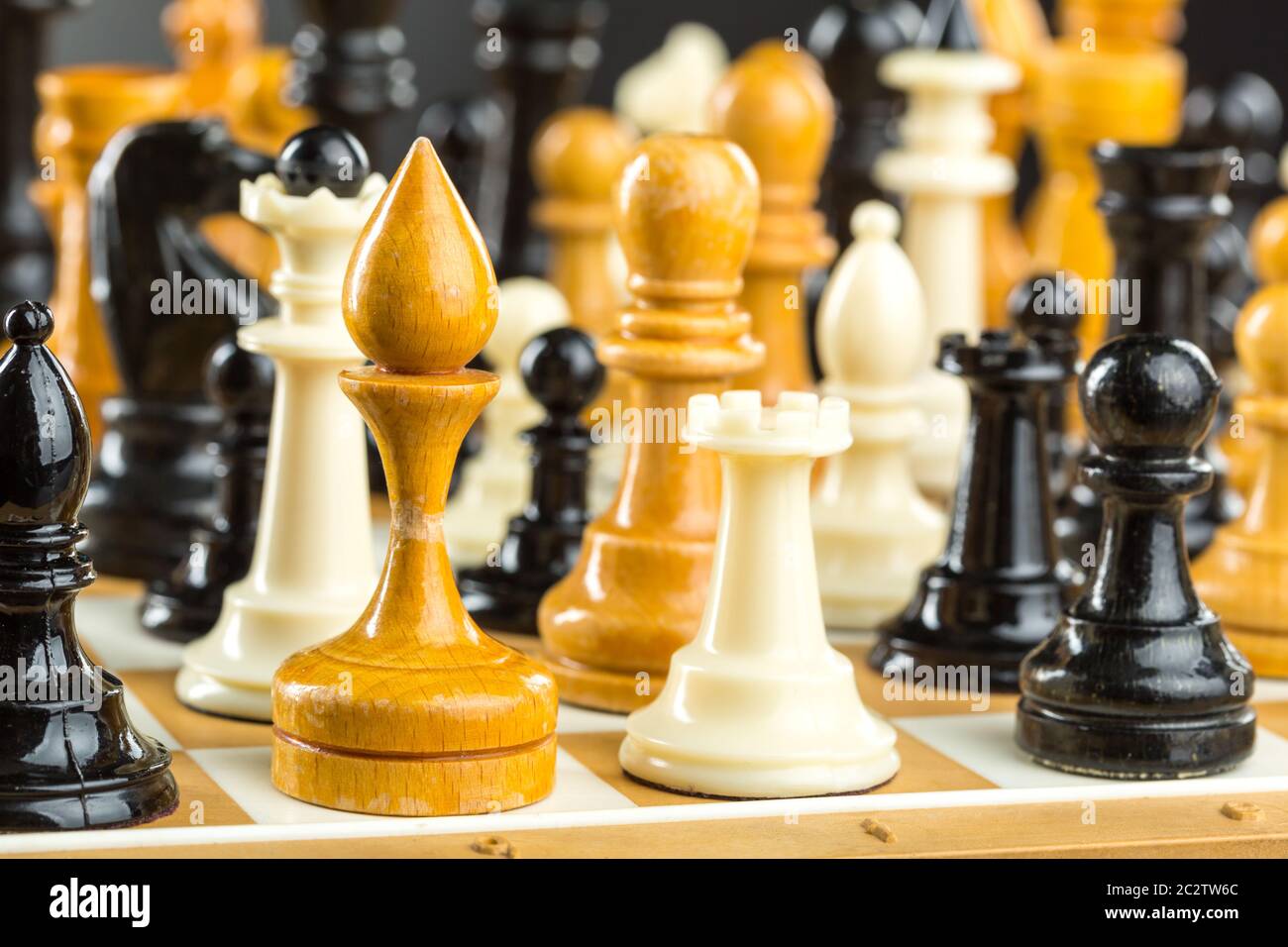 Many chess figures hi-res stock photography and images - Alamy