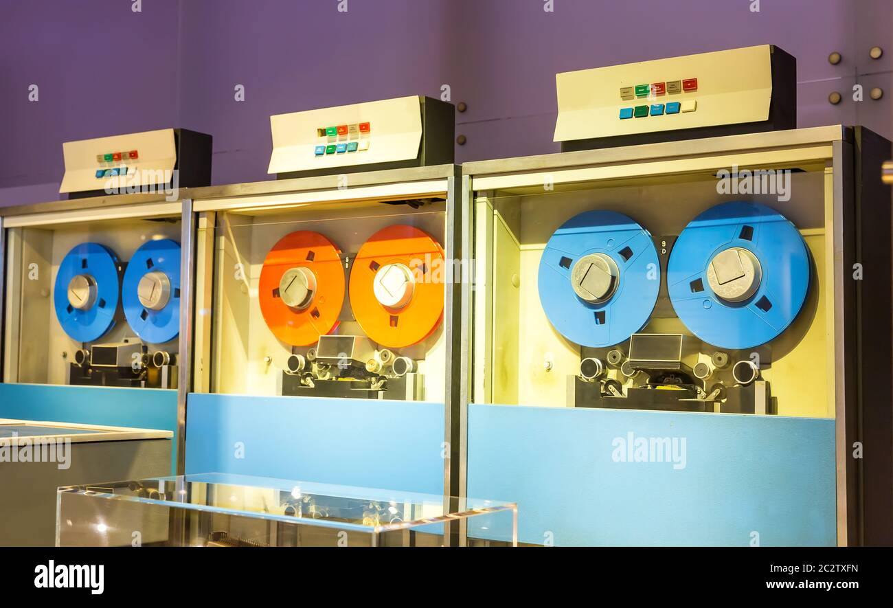 Tape drives hi-res stock photography and images - Alamy