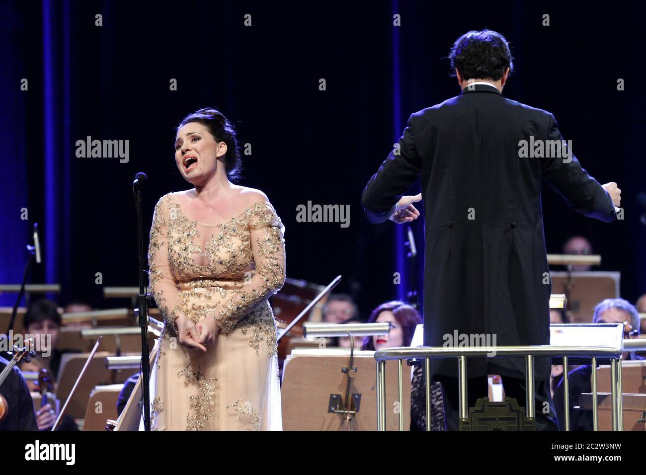 Sonya yoncheva hi-res stock photography and images - Alamy