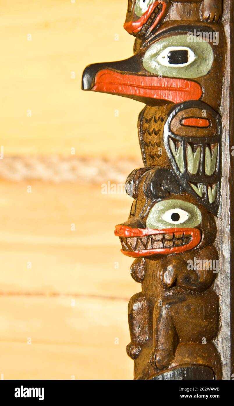 Wooden idol hi-res stock photography and images - Alamy