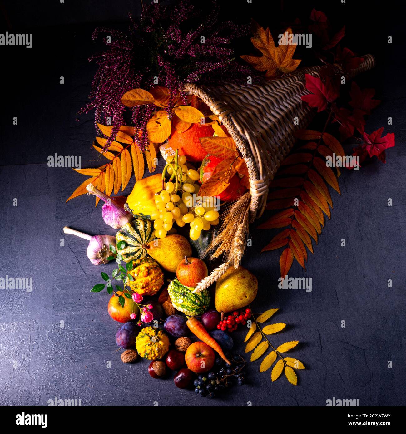 The beautiful and autumnal cornucopia Stock Photo - Alamy
