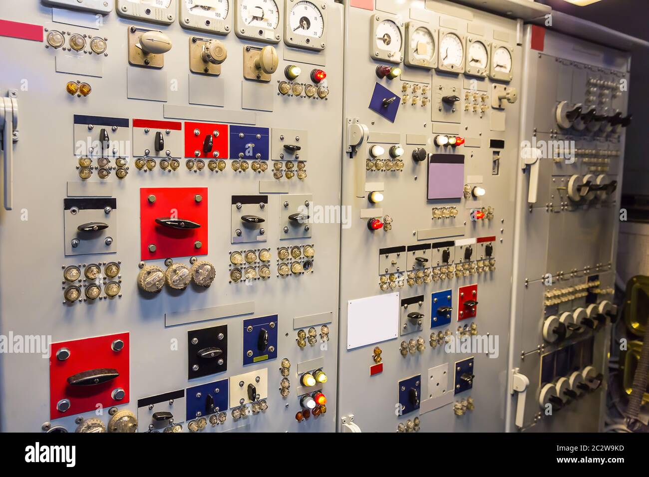Container ship engine room hi-res stock photography and images - Alamy