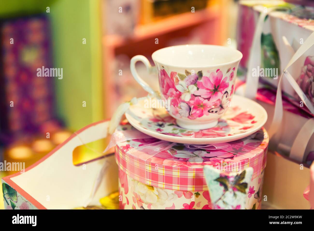 Vintage floral tea set on the table Stock Photo - Alamy