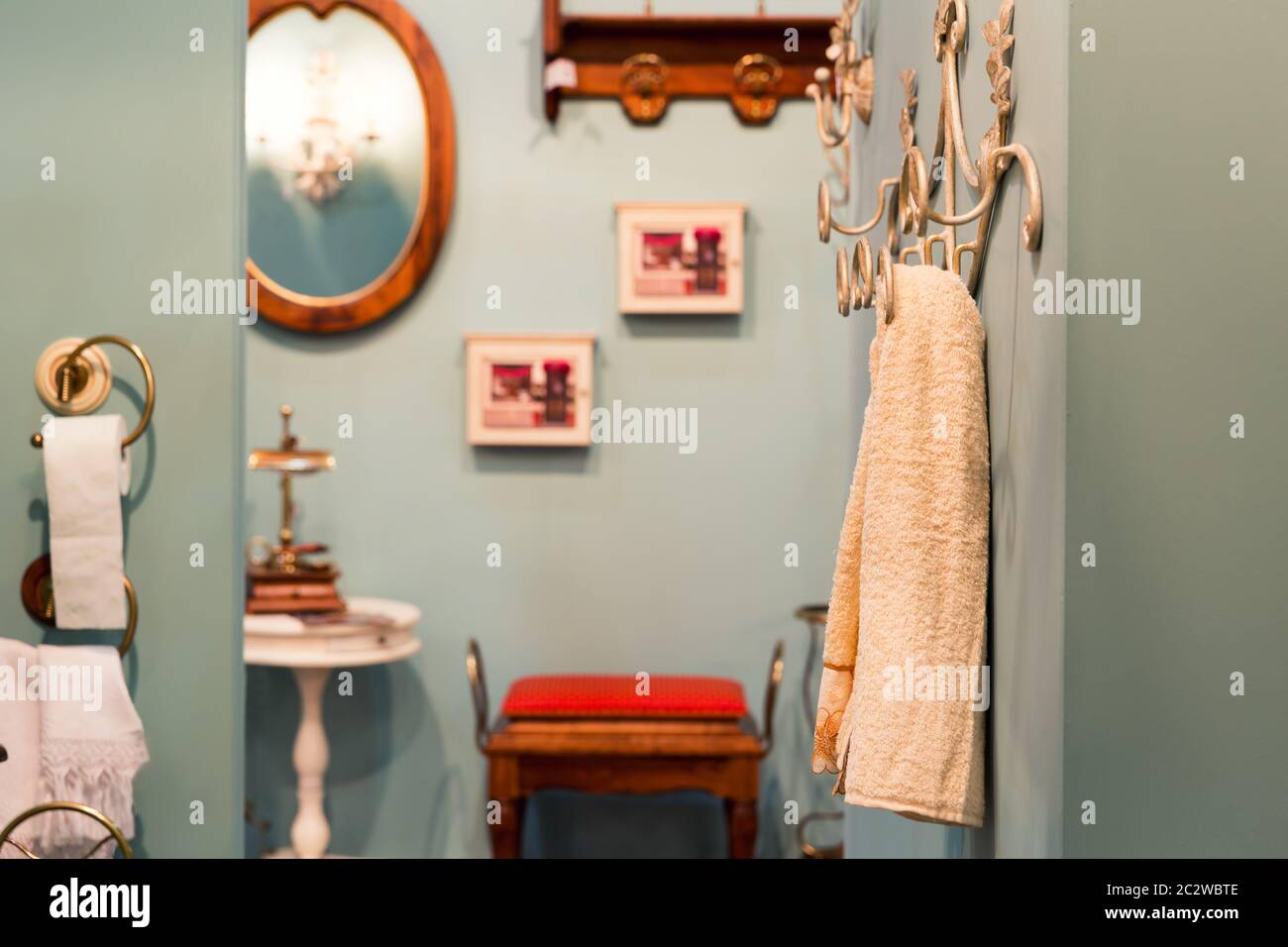 Modern luxury nice bathroom interior Stock Photo - Alamy
