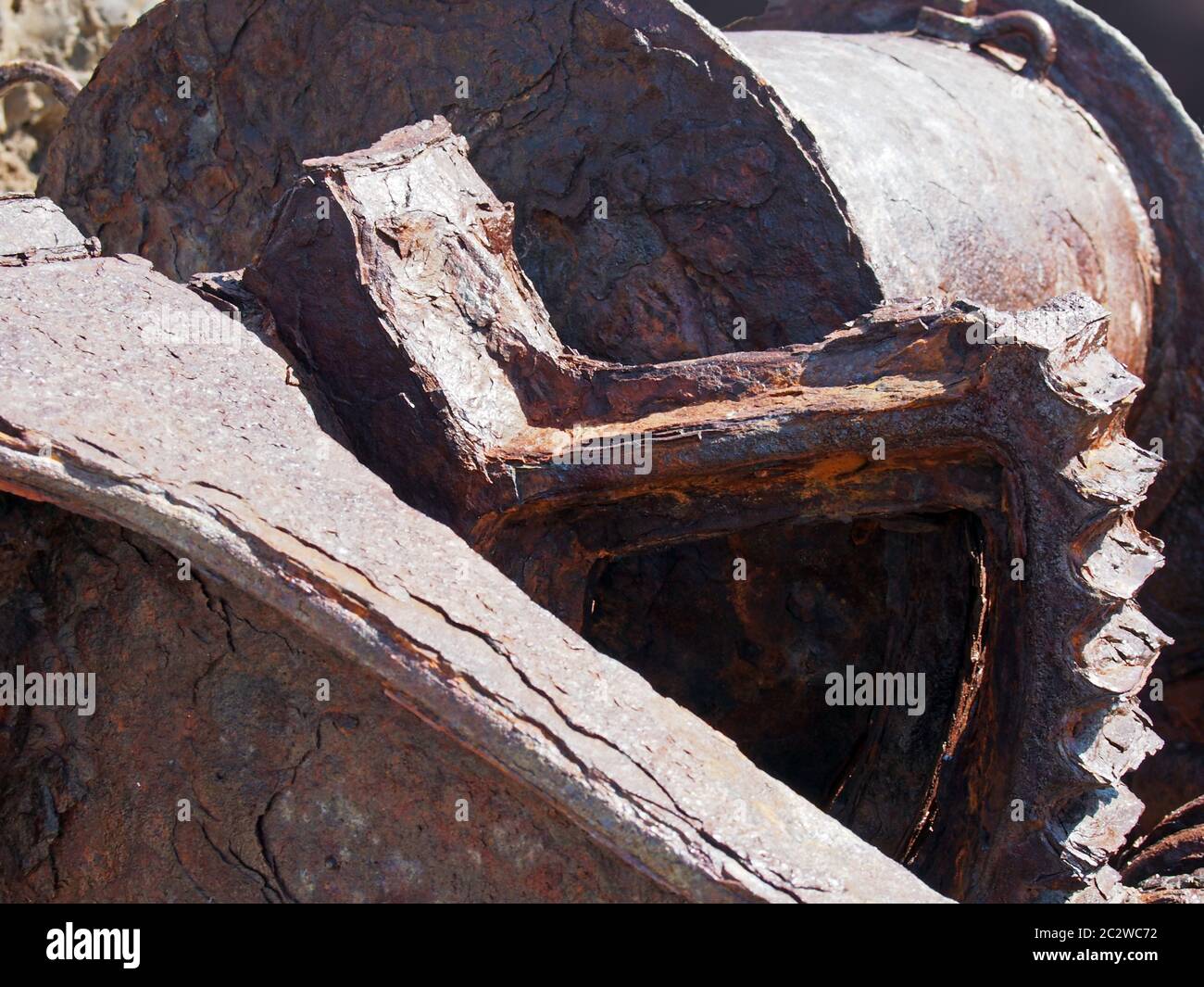 broken cog wheel on ancient abandoned rusted machinery Stock Photo - Alamy