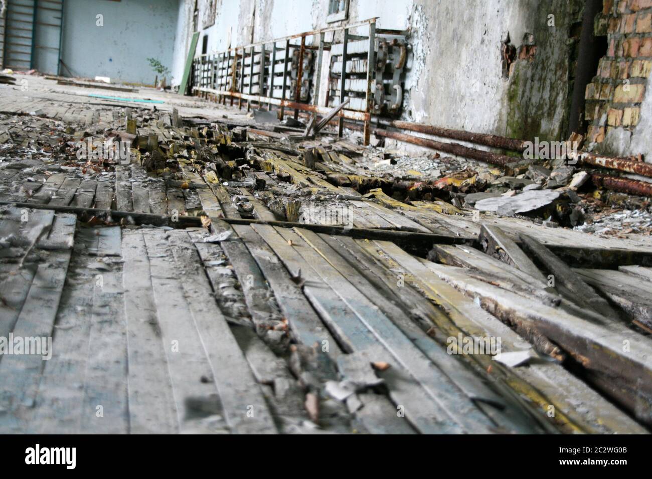 Abandoned building interior. Damaged floor Stock Photo - Alamy