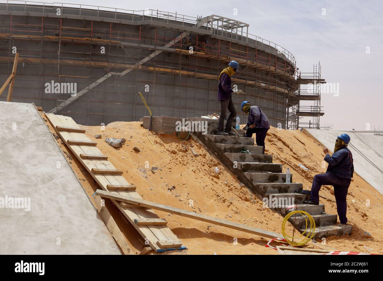 Oil tank storage site hi-res stock photography and images - Alamy